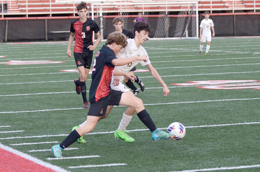 Big Red gets rolling past Brooke again in OVAC opener | News, Sports ...